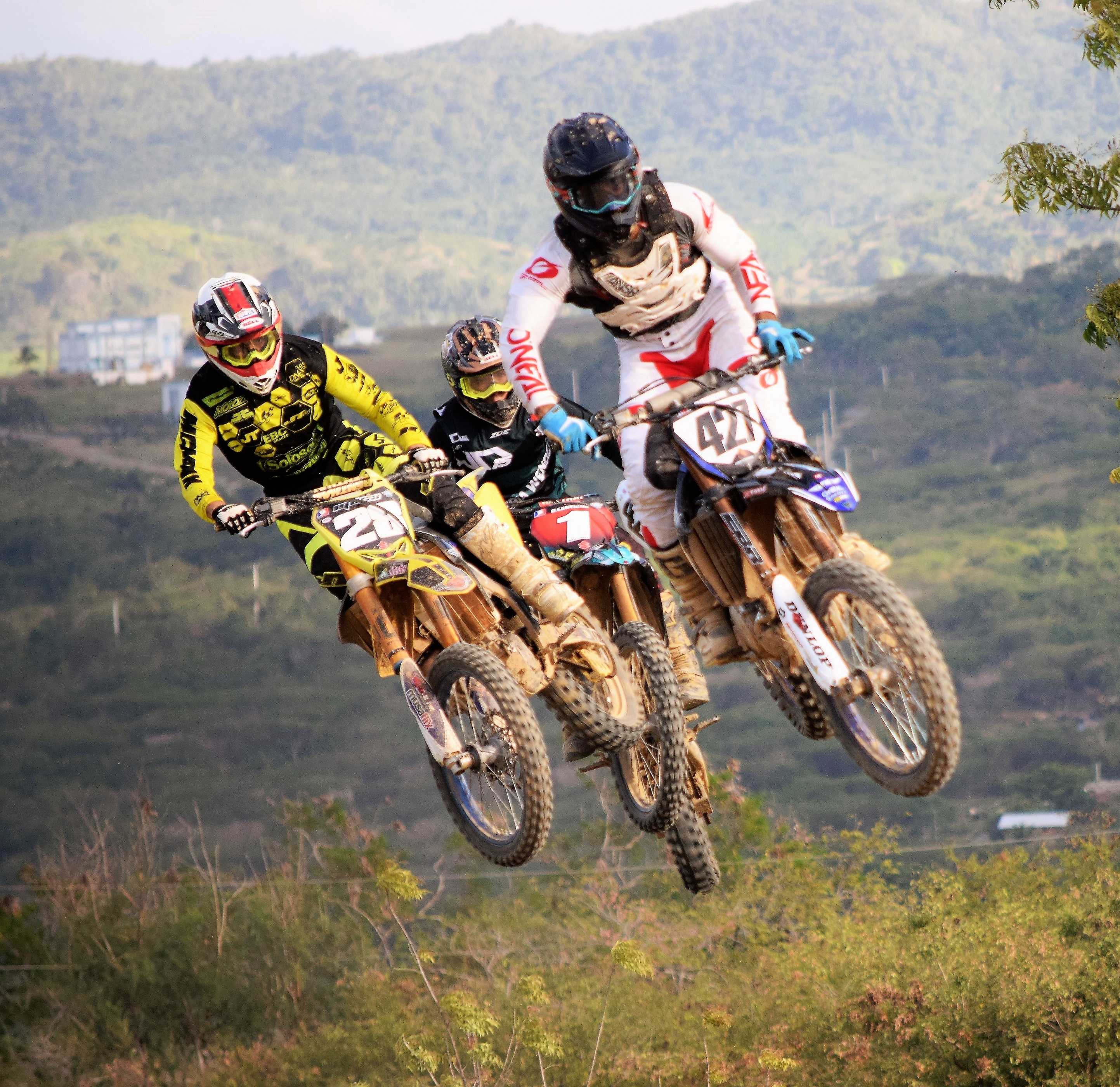 Trasolini Gana Las 2 Grandes Y La Máquina Yapor Las Chiquitas En XXX ...